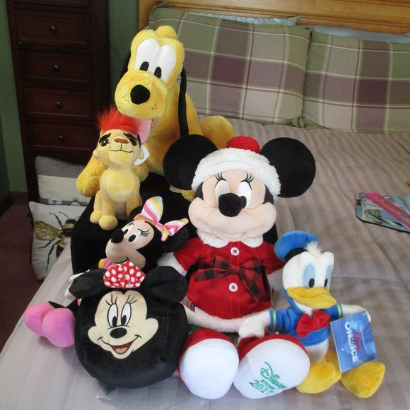 Disney | Toys | Lot Of Disney Plush Minnie Mouse Lion King Pluto Donald ...